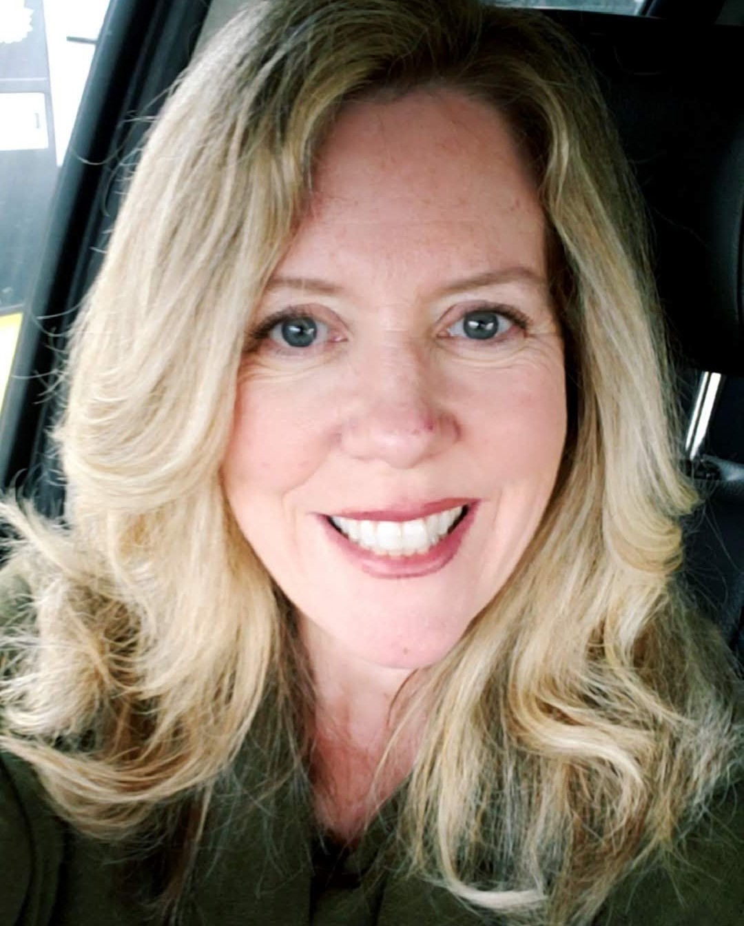 Amy Carter - DIVINE FOG REALTY COMPANY